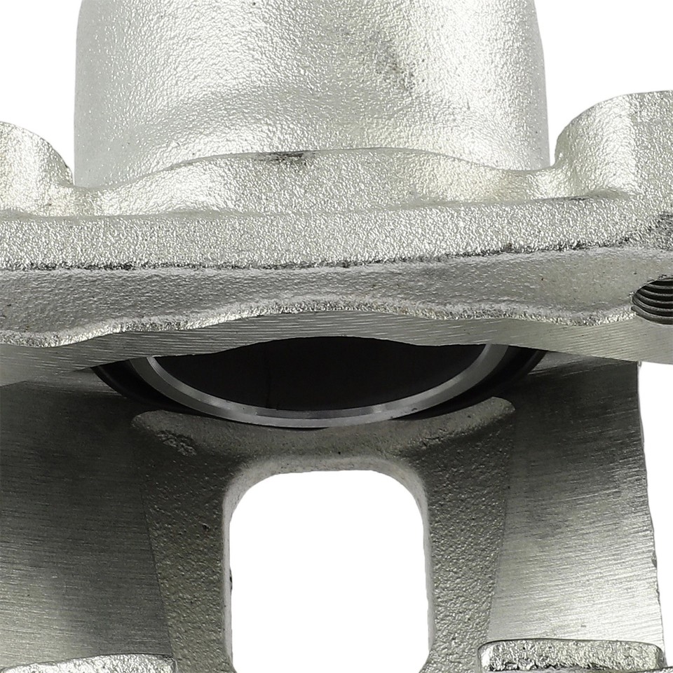 Brake Calipers w/ Bracket For 95-2004 Nissan Pickup 2.4L L4 Exc 3.0L ...