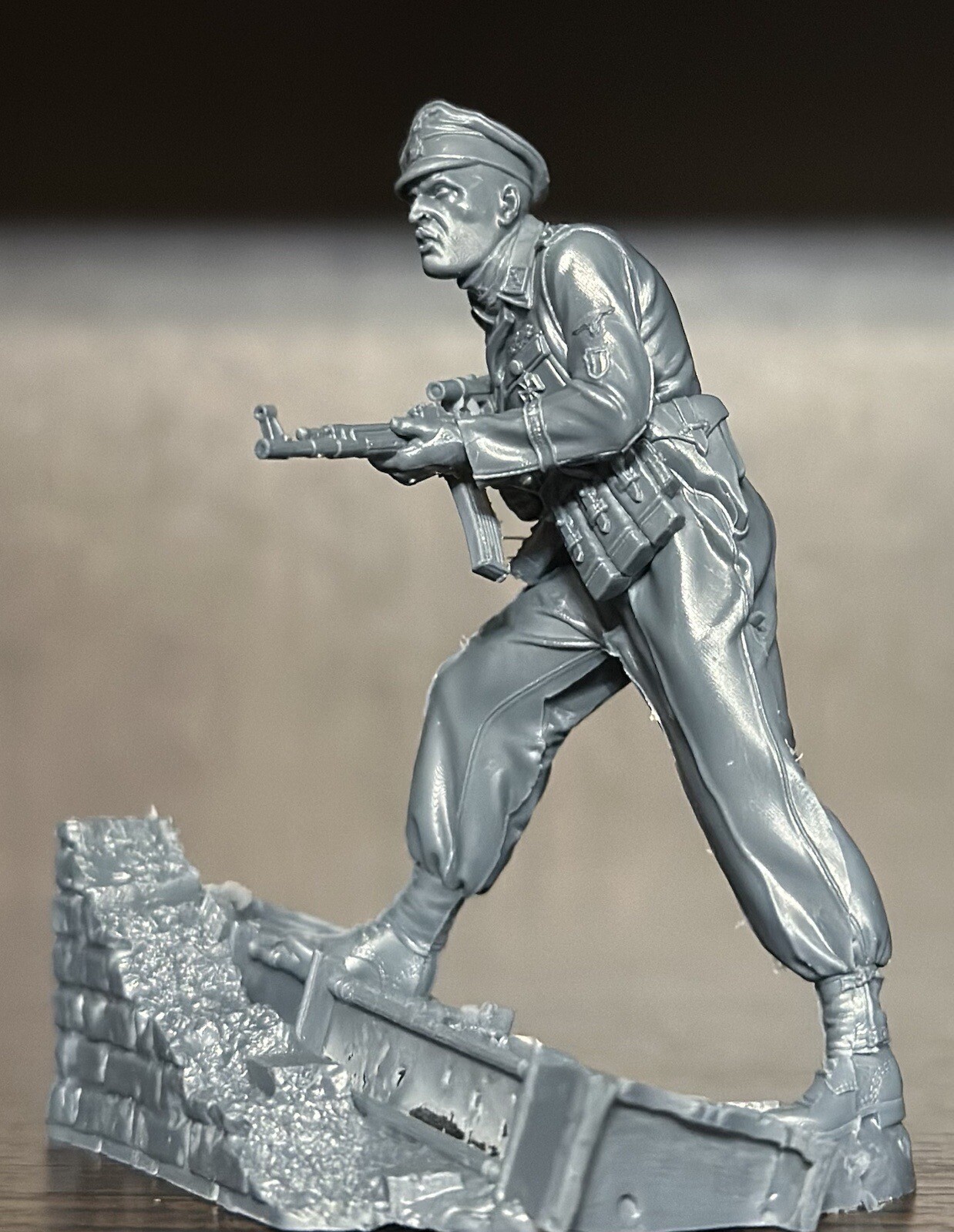 PLASTIC PLATOON German soldiers Elite 1945 Berlin WW2 1:32 New set 7 ...