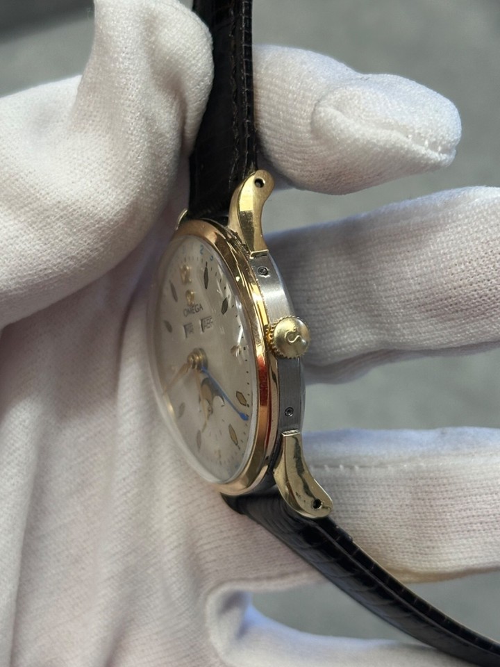 Omega Cosmic Triple Calendar Ref:2606 moon phase | eBay