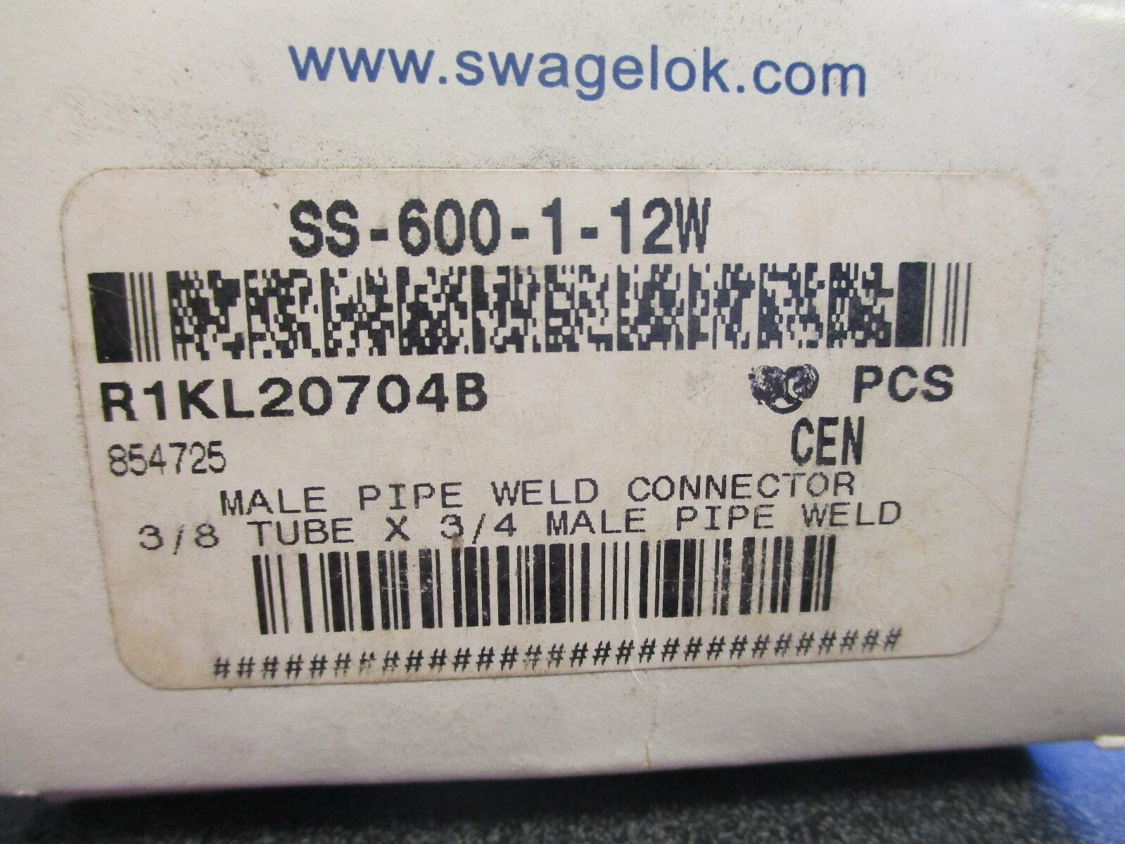 SWAGELOK SS-600-1-12W MALE PIPE WELD CONNECTOR 3/8 TUBE X 3/4 MALE PIPE ...