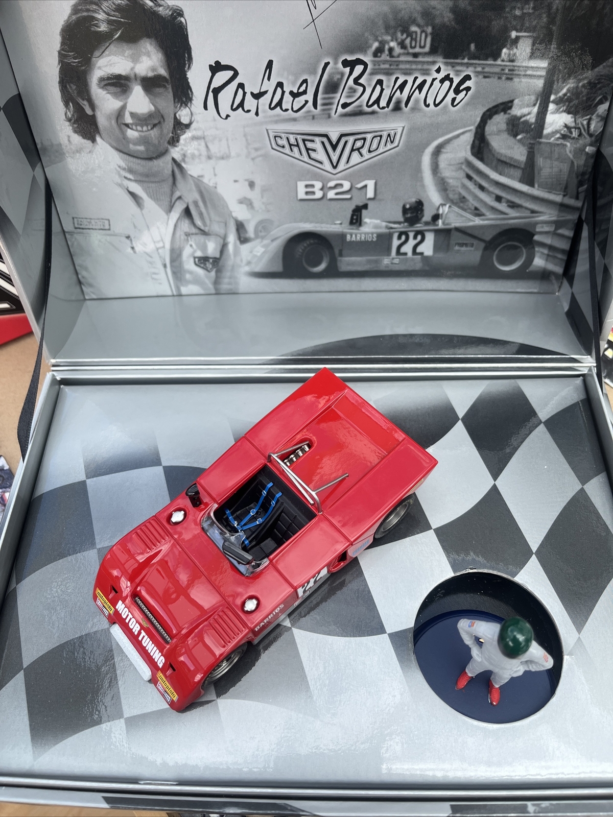 Boxed Fly 1/32 Scale Slot Car W01 - Chevron B21 Campeones- #22 Rafael ...