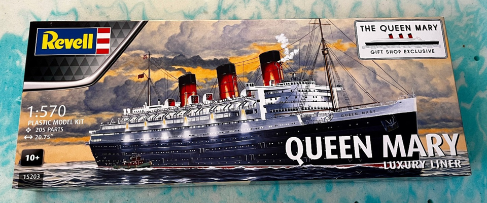 2024 Queen Mary Model Kit Ship Gift Shop Exclusive Revell #15203 1:570 ...