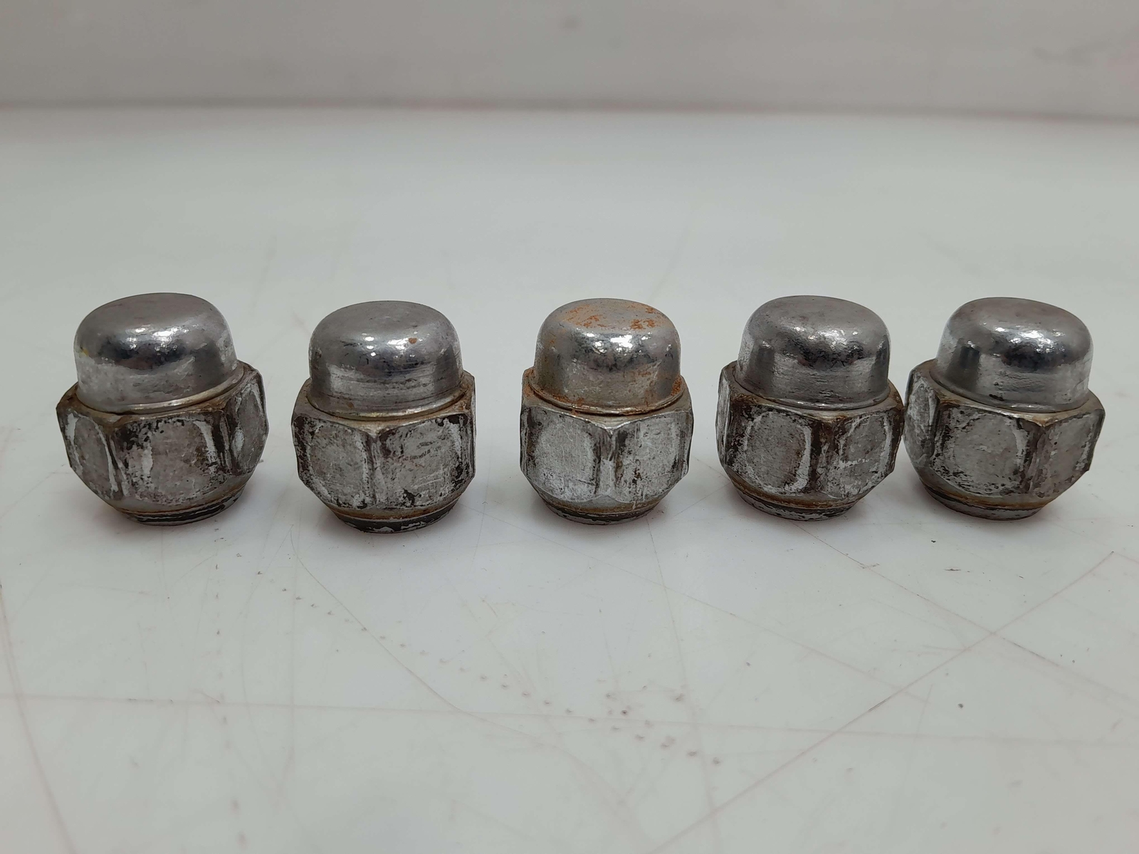 Genuine Nissan Chrome Wheel Nuts Set of Five 40224-ZP50A Altima Armada ...