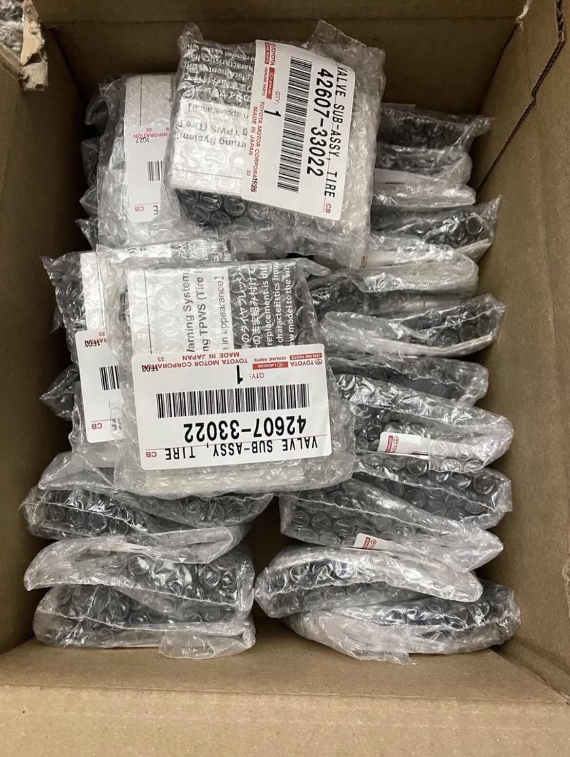 *NEW GENUINE TOYOTA TIRE PRESSURE MONITOR SENSOR TPMS OEM RAV4 COROLLA ...