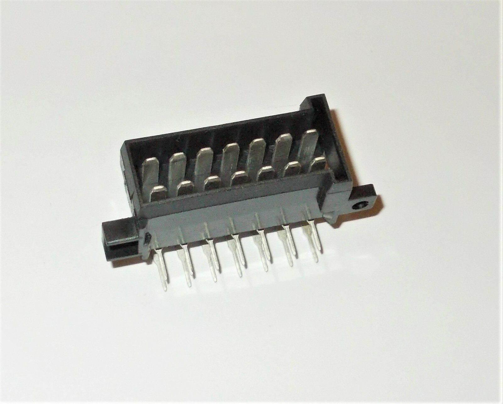 2 Stück TE Connectivity / AMP 828801-5 Steckverbinder 14 polig 2reihig ...