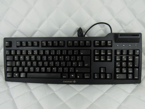 CLAVIER USB CHERRY AVEC LECTEUR DE CARTE À PUCE UK NOIR G83-6644LUAGB-2 ...