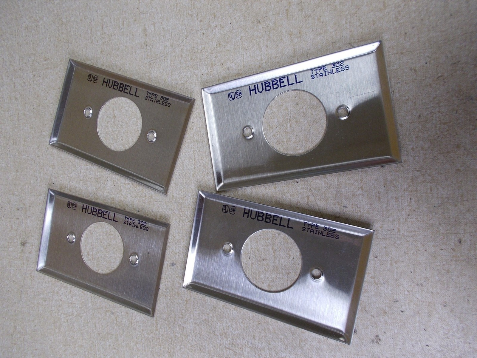 NEW Hubbell Type 302 Lot of 4 Stainless Steel Cover Plates *FREE ...