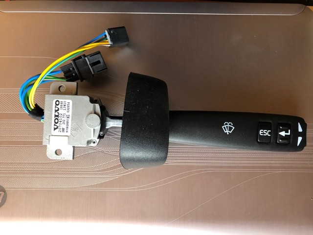 Original Volvo Turn Signal Switch and Wiper Control 20704102 for sale ...