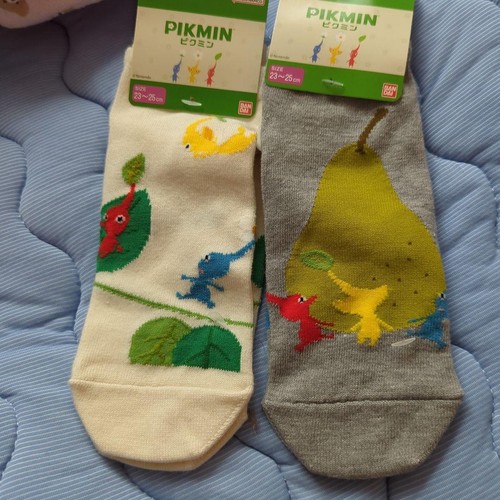 Pikmin Socks | eBay