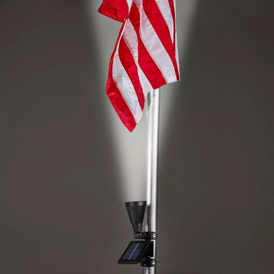 LED Solar Powered Flag Pole Light Super Bright Spotlight Auto Active ...