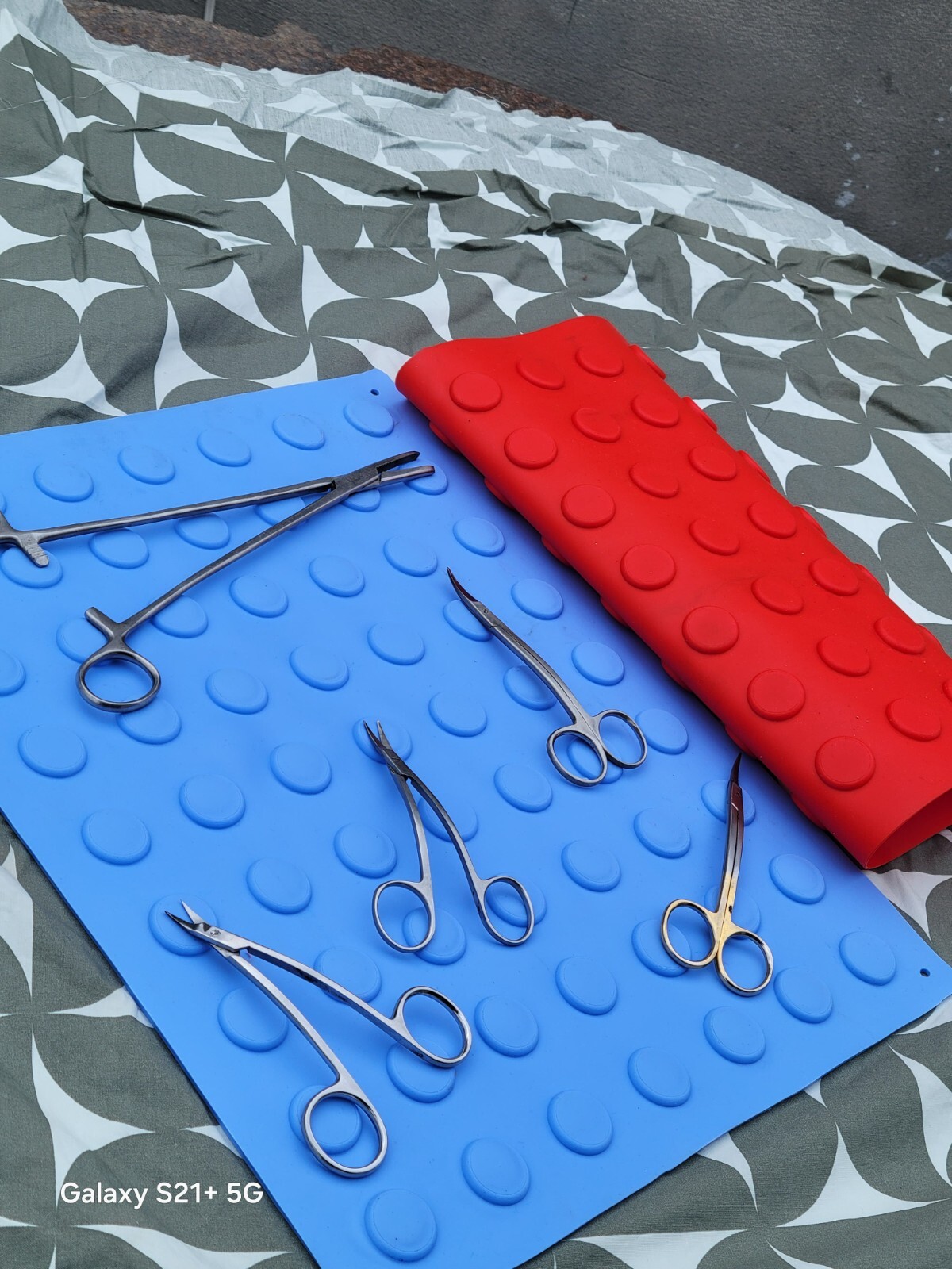 Autoclavable Surgical Magnetic Mat - Non-Slip Flexible Instrument ...