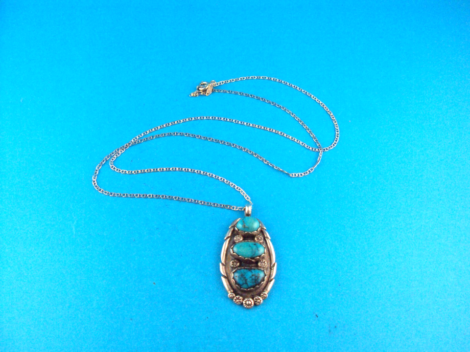 VINTAGE NATIVE AMERICAN STERLING SILVER TURQUOISE PENDANT & CHAIN--R.A ...