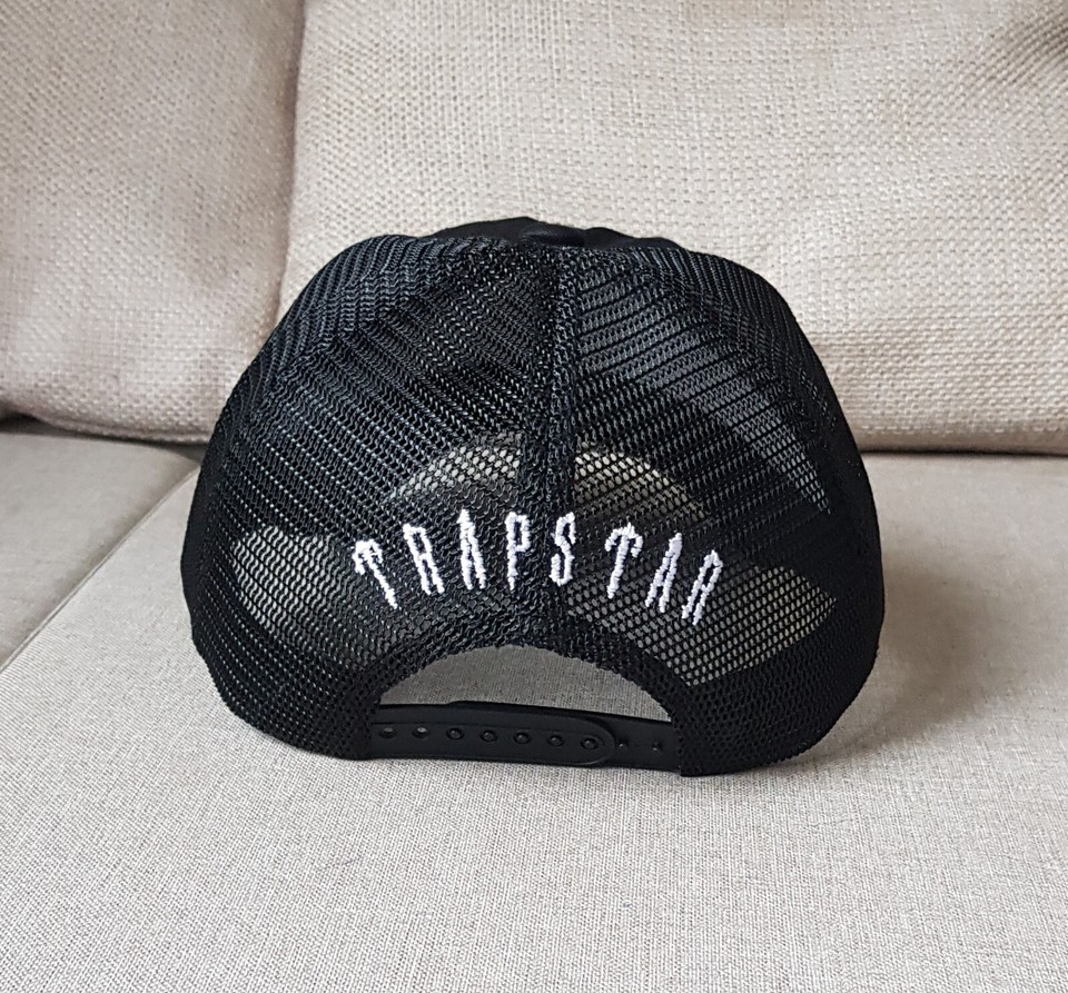Trapstar Irongate Black White Cap Mesh trucker Hat Baseball Logo BNWT ...
