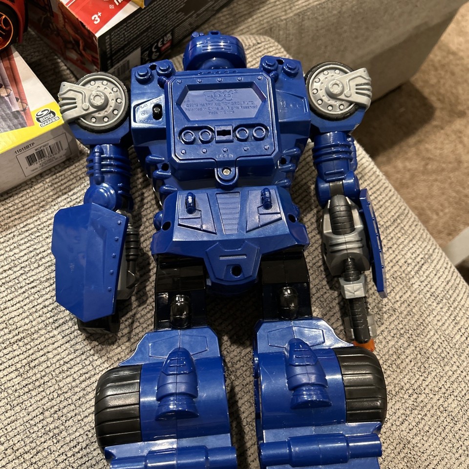2012 Hap-P Kid Toys Large Walking And Talking Transformer Robot 14 ...