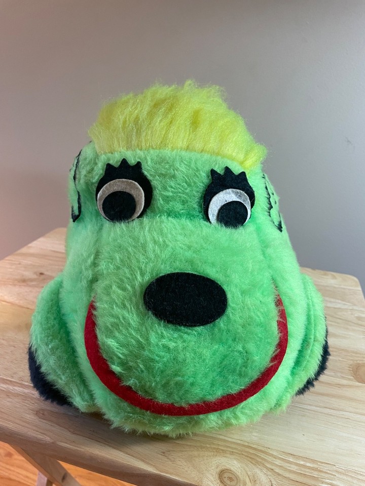 Vintage 70's Plush VW Cuddle Bug Green Cuddle Car Inc Of California ...