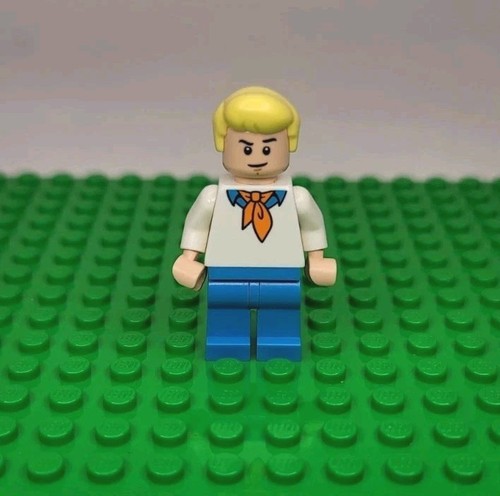 Lego Fred Jones Minifigure (scd008) Scooby-Doo Mystery Machine 75902 ...