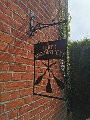 Harry Potter The Three Broomsticks Pub Sign - Wizarding World Sign ...