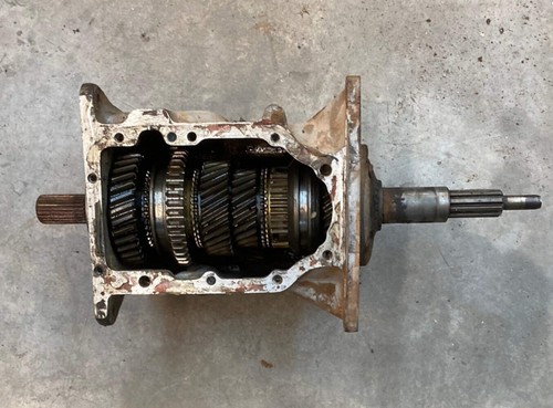T177 / T176 CJ Manual Transmission Assembly for Jeep CJ5, 7, 8 (80-86 ...