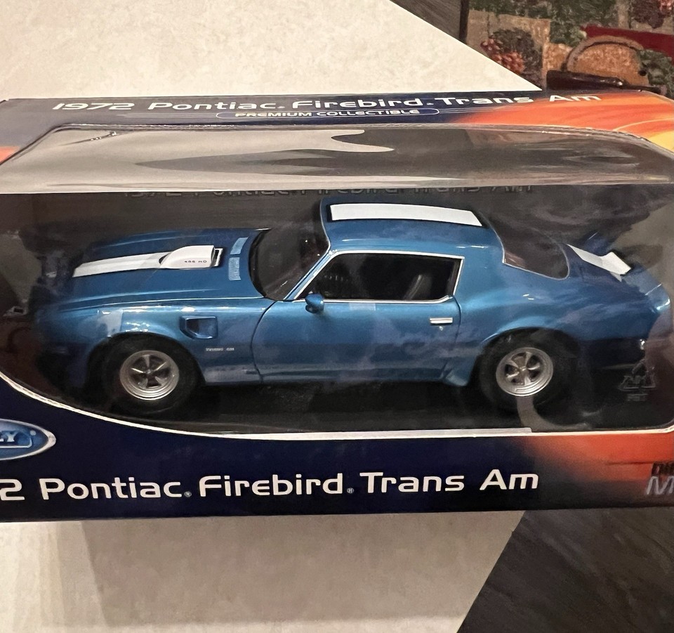 WELLY 12566W 1972 Pontiac Firebird Trans Am 1:18 Diecast BLUE SEALED ...