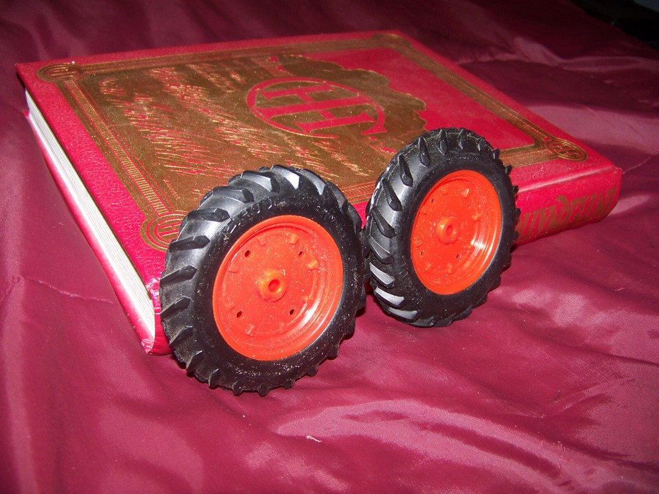 Parts, Allis Chalmers WD45 rear wheels, 1/16, Ertl, Nice, plastic rims ...