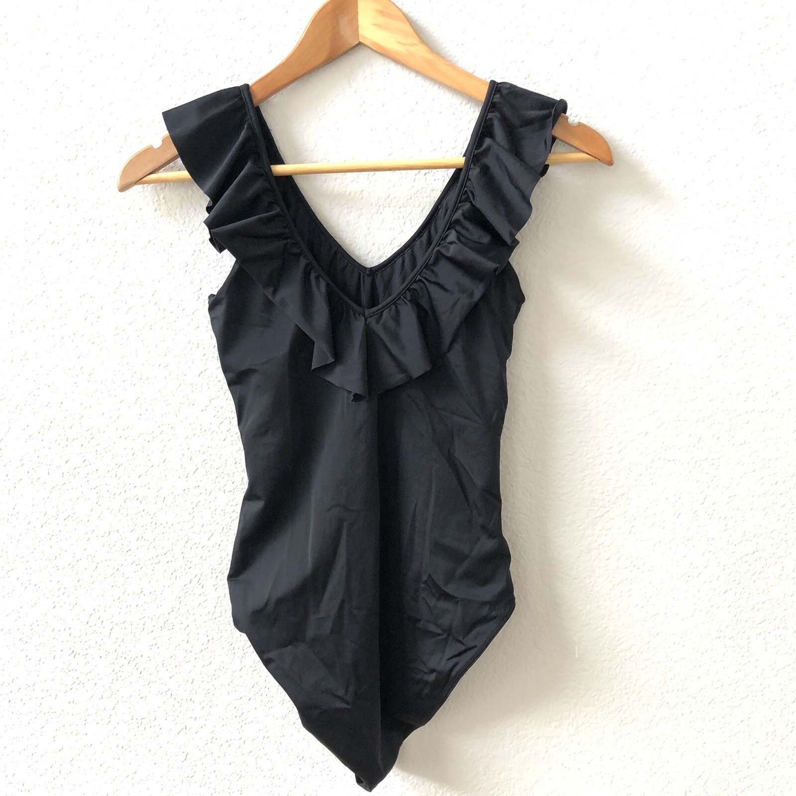 Wilfred Aritzia Ruffle One Piece Swimsuit Size Small … - Gem