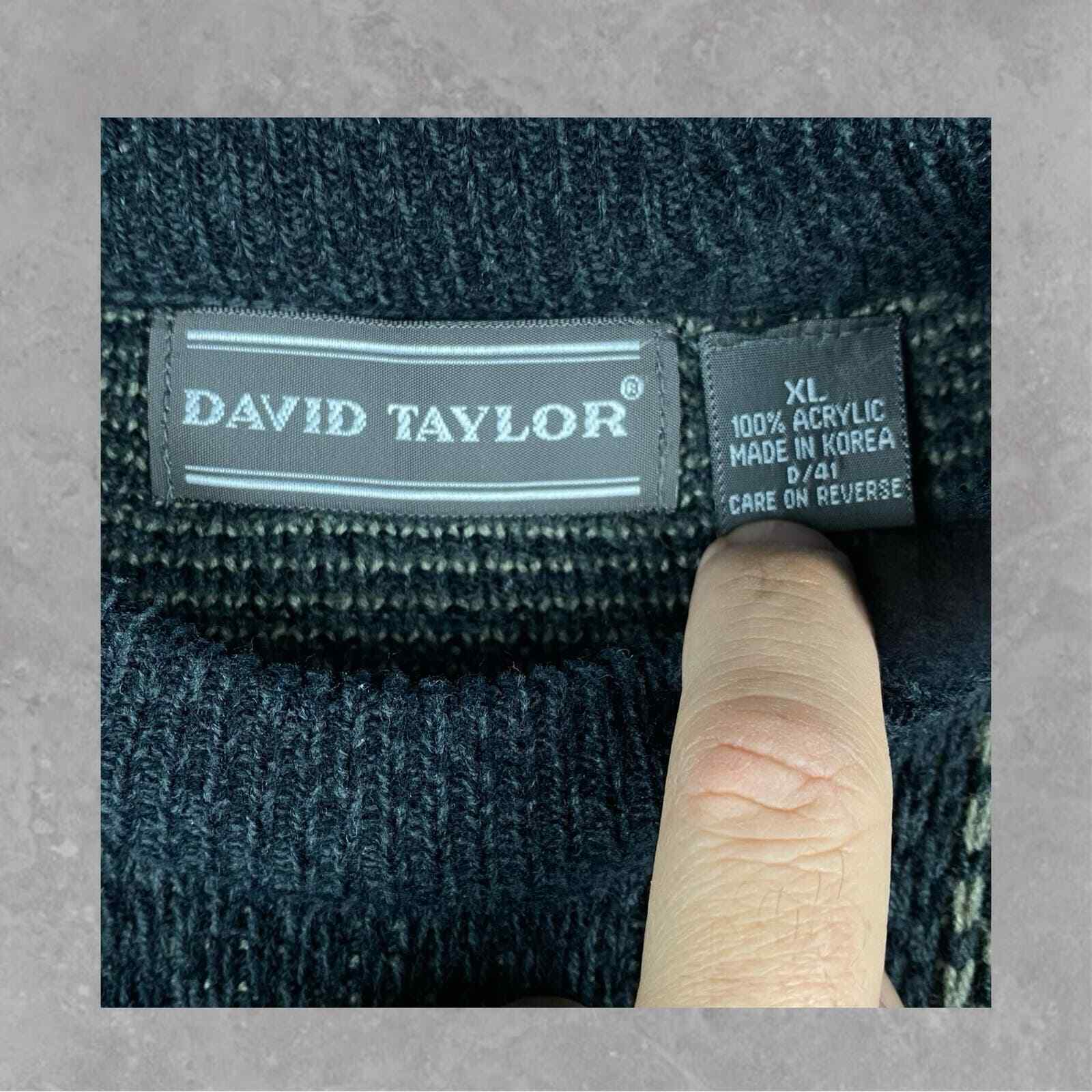 Vintage David Taylor Knit Plaid Design Sweater Size XL - Gem
