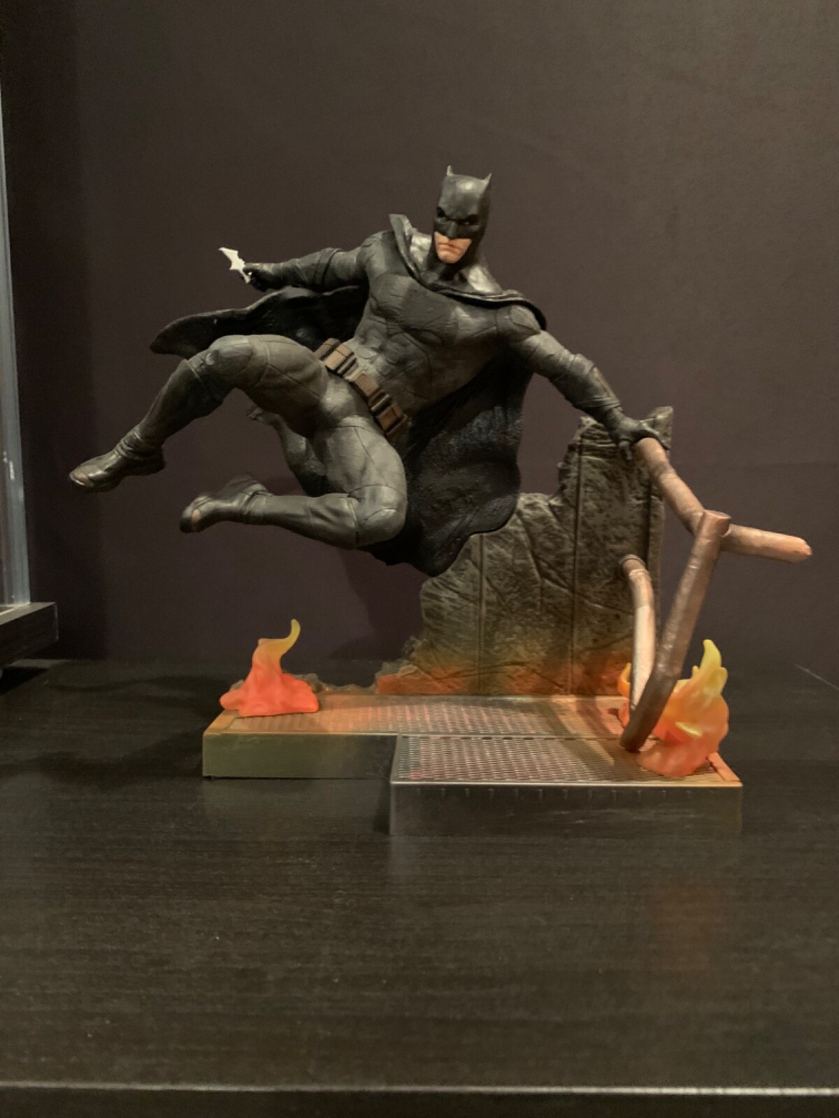 Diamond Select Gallery Justice League Batman statue | eBay