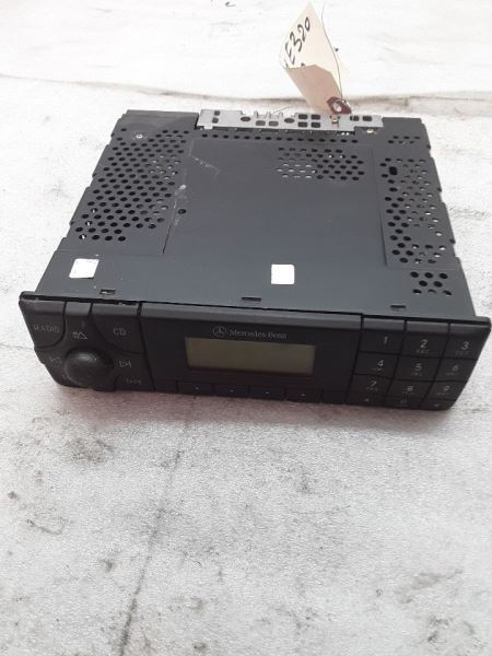 Audio Radio W210 E320 Receiver 2001 MERCEDES E-CLASS A2088201186 10-1 ...