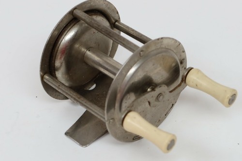 Vintage Rare Lawrence No.5 Click Fishing Reel Baitcasting | eBay