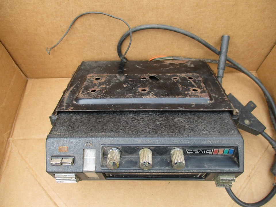 Vintage Craig 3136 pull out Car stereo 8 Track cassette tape Player FM ...