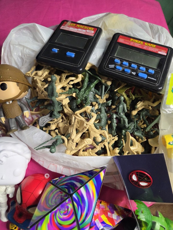 Mixed Lot of Boys Girls Junk Drawer Kids Toys Trinkets over 5 pounds ...