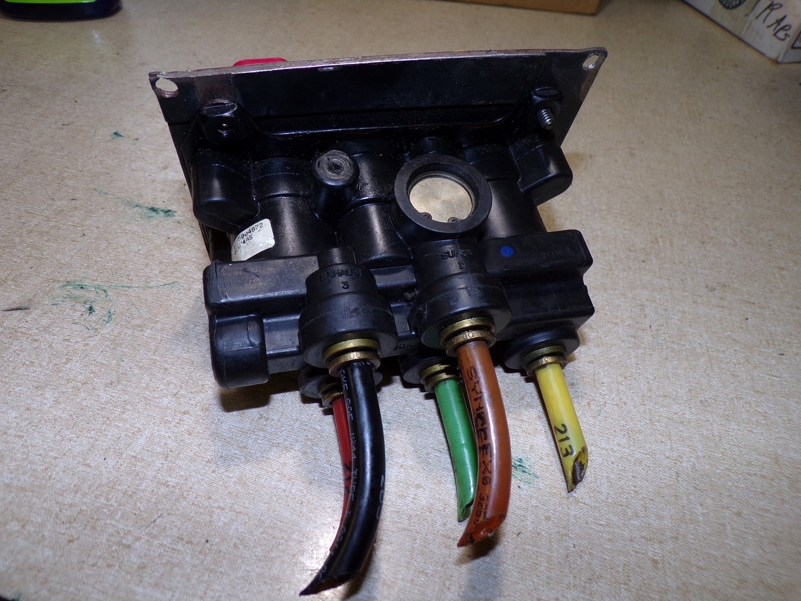 Bendix 5004872 Parking Brake Trailer Air Supply Valve Assembly | eBay