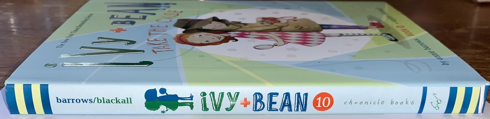 Ivy and Bean Ser.: Ivy and Bean Take the Case by Annie Barrows (2013 ...