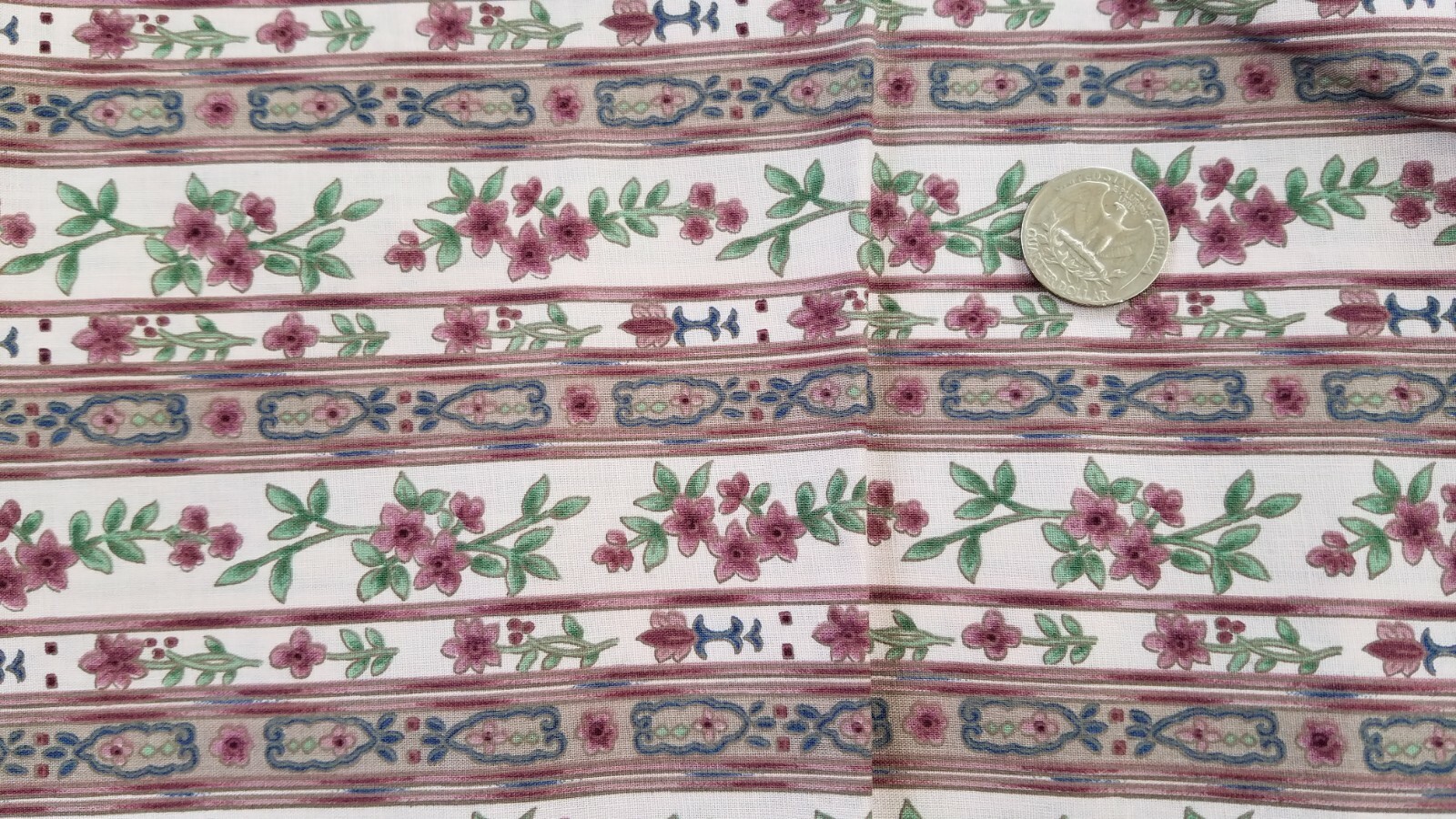 COTTON FABRIC - "WOOD BLOCKS" HOFFMAN CAL FABRIC MAUVE FLORAL STRIPE ...