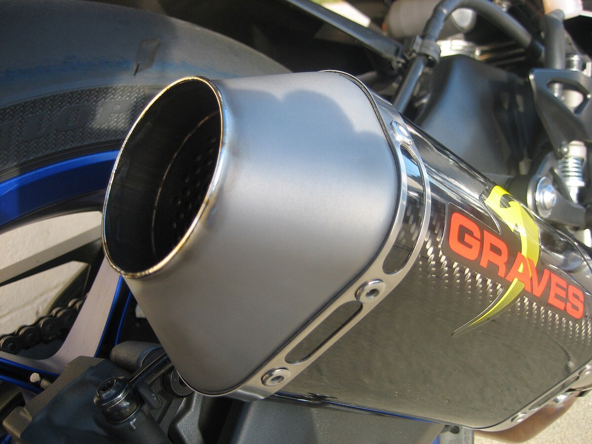 Graves Slip On Exhaust Carbon Graves EXY-15R1-CBTC For Yamaha R1 2015 ...