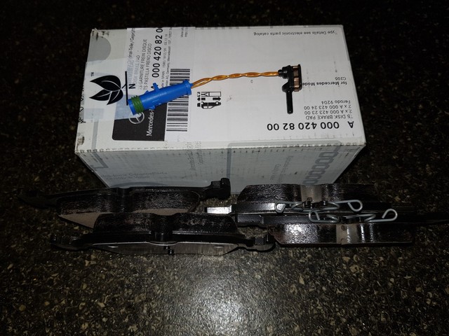 Genuine Mercedes-Benz C-class W205 Rear Brake Pads A0004208200 for sale ...