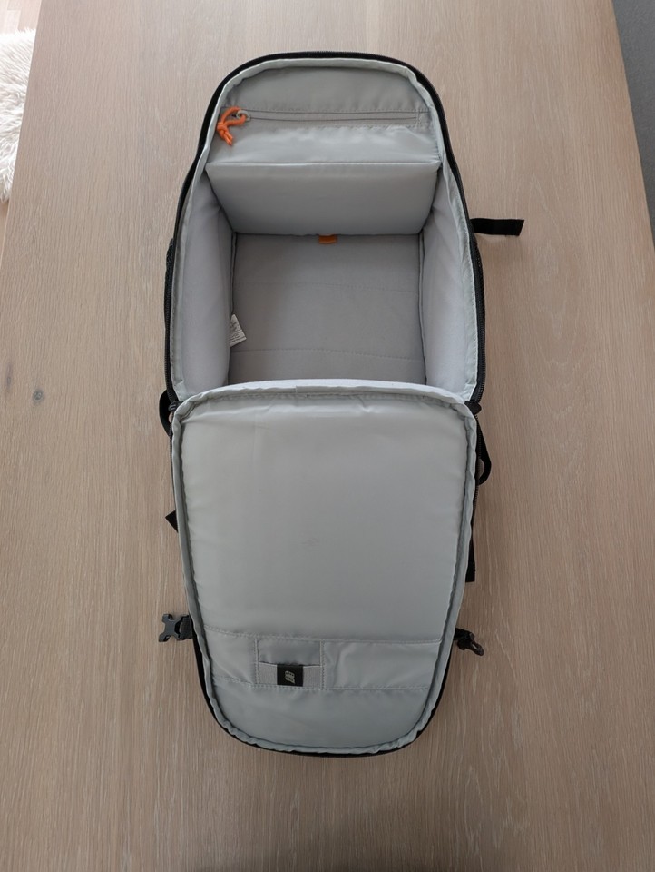 Lowepro Tahoe BP150 Camera Backpack - No Dividers / Insert Missing ...