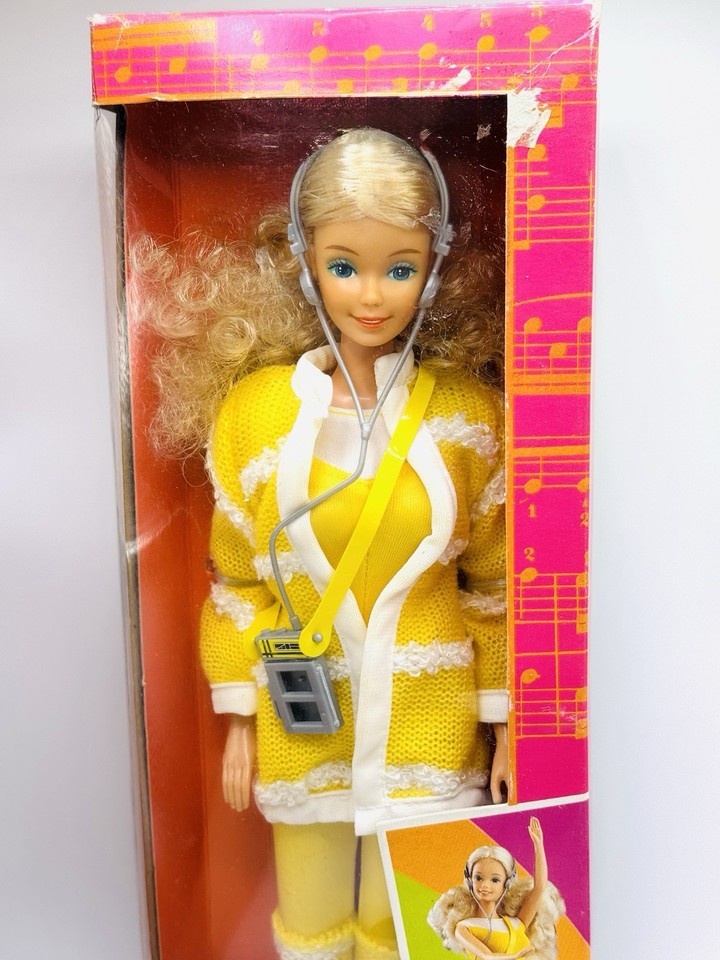 Vintage 1985 RARE EUR Music Lovin’ Barbie Doll Tempo WALKMAN SUPERSTAR ...