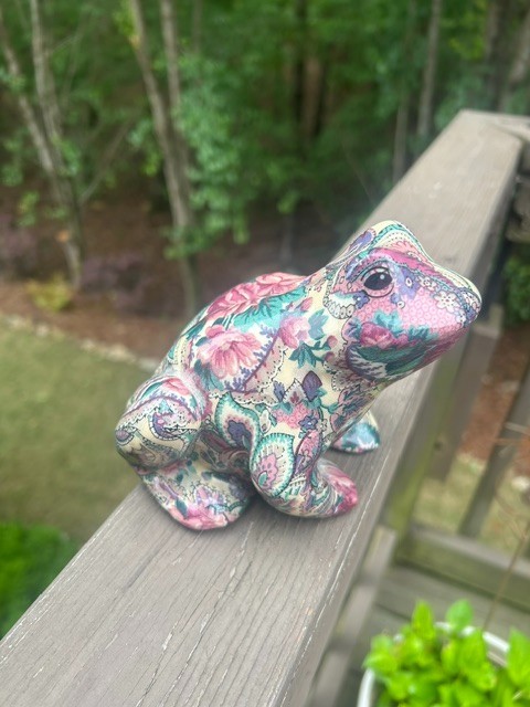 Vintage PASLEY / FLORAL Decoupage TEAL ROSE PINK FROG Figure Figurine 4 ...