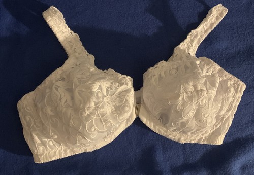 NWOT Amoureuse Bra Size 40B White Lace Front Closure | eBay