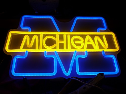 Michigan Wolverine's Sports Neon Sign LED Mancave Light Up NCAA ...