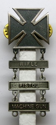 U.S. Army Basic Qualification Marksman Badge with RIFLE PISTOL MACHINE ...