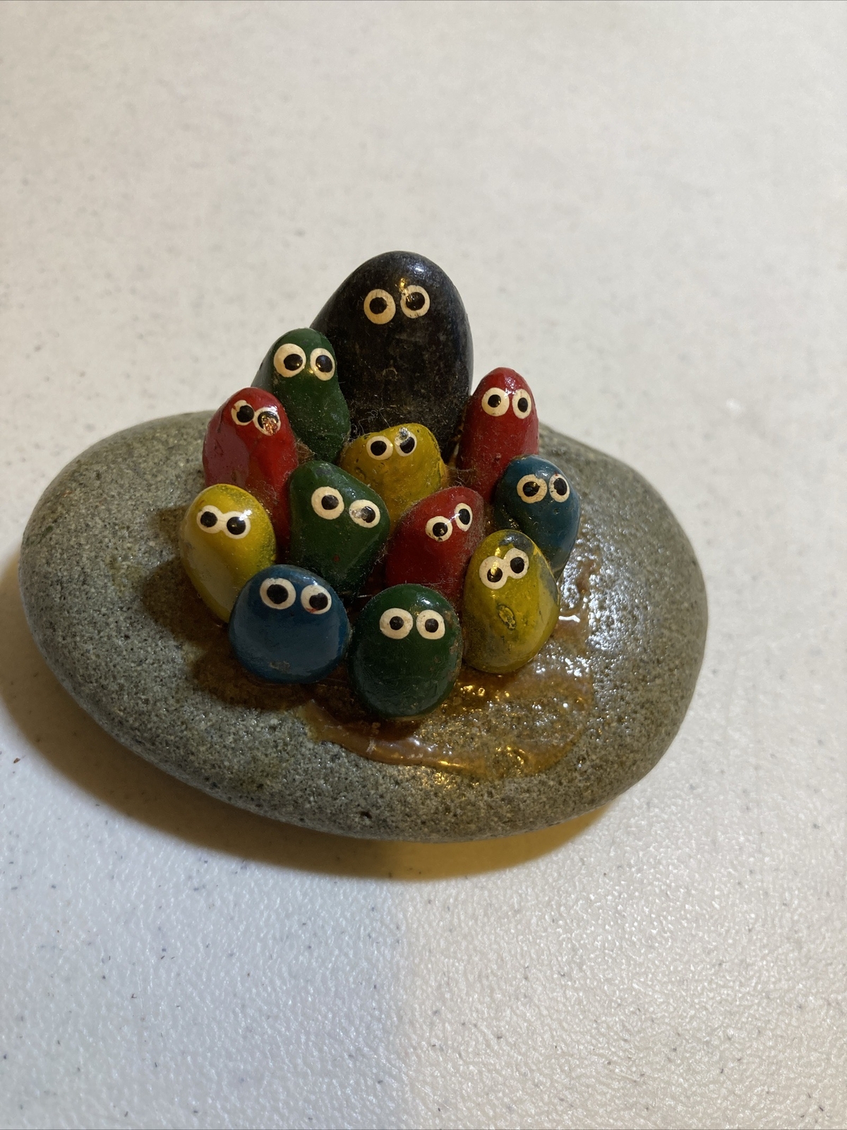 Vintage Pebble People Mounted On Stone 12 Stones B6 | eBay