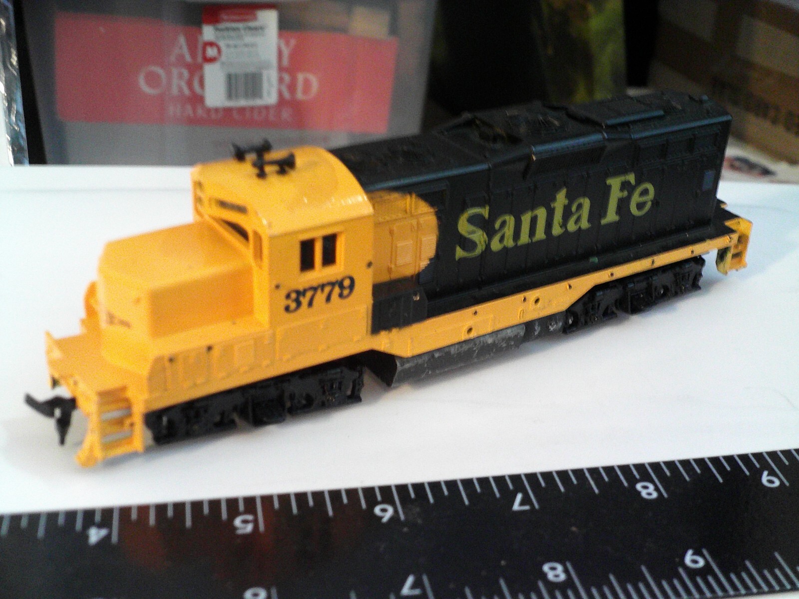Vintage HO Scale Model Power Santa Fe 3779 Diesel Locomotive 7 1/2 ...