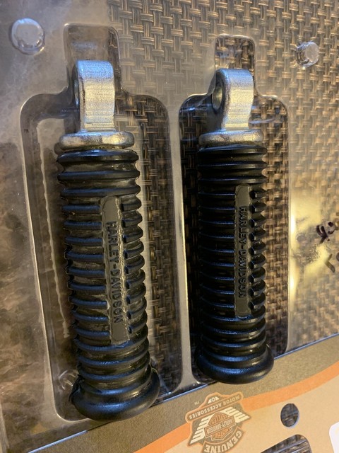 Harley Davidson Willie G Skull Collection Footpeg Kit 50370-04 for sale ...