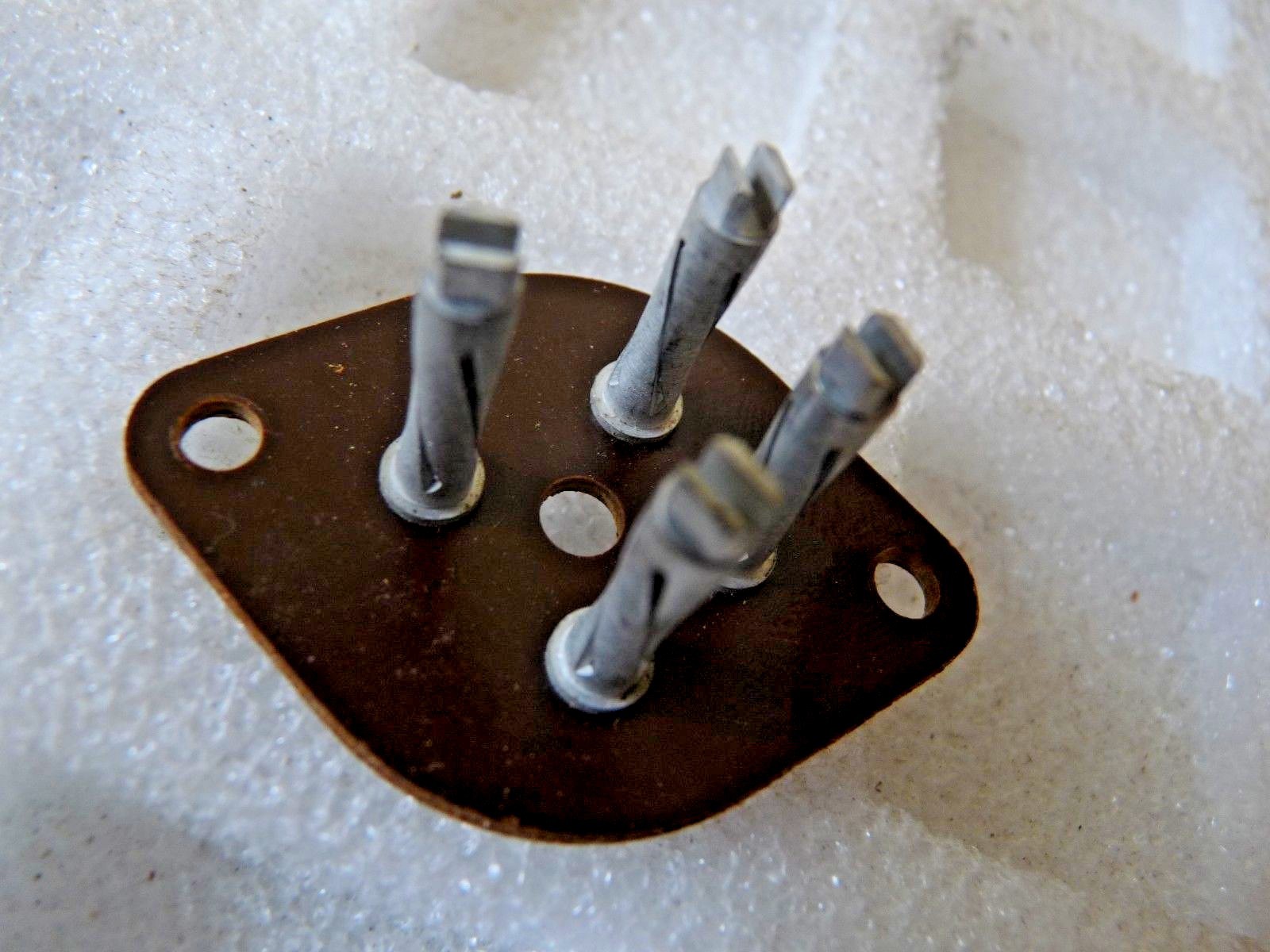 B4 Spiral Cut Paxolin Valve Base Tube Socket NOS For use with PX4 PX25 ...