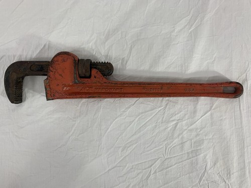 Vintage ACE HARDWARE 18" Pipe Wrench #24528 w/ 4" Grip | eBay
