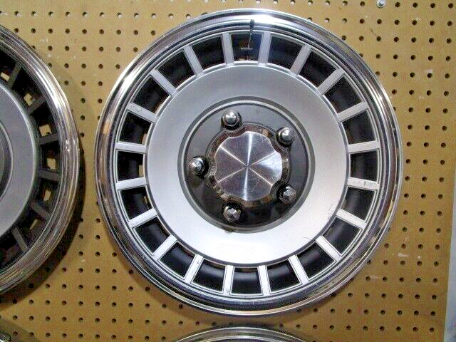 1979-1996 FORD F150/BRONCO 15" HUBCAP SET LOCKOUT 4X4 GENUINE OEM ...