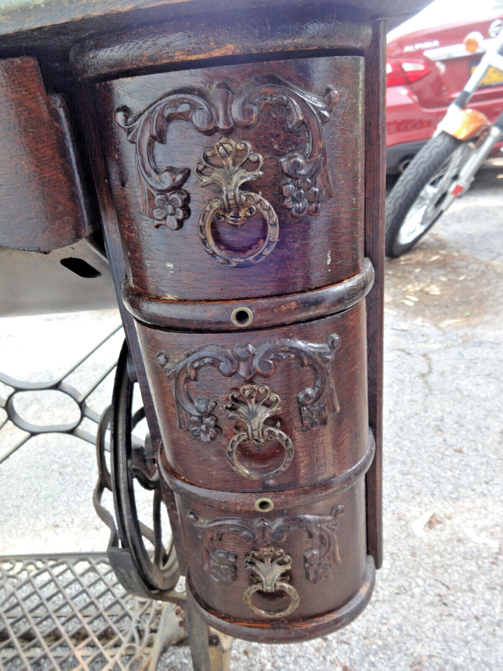 1900's Antique Minnesota Treadle Sewing Machine with 7 Drawer Cabinet ...
