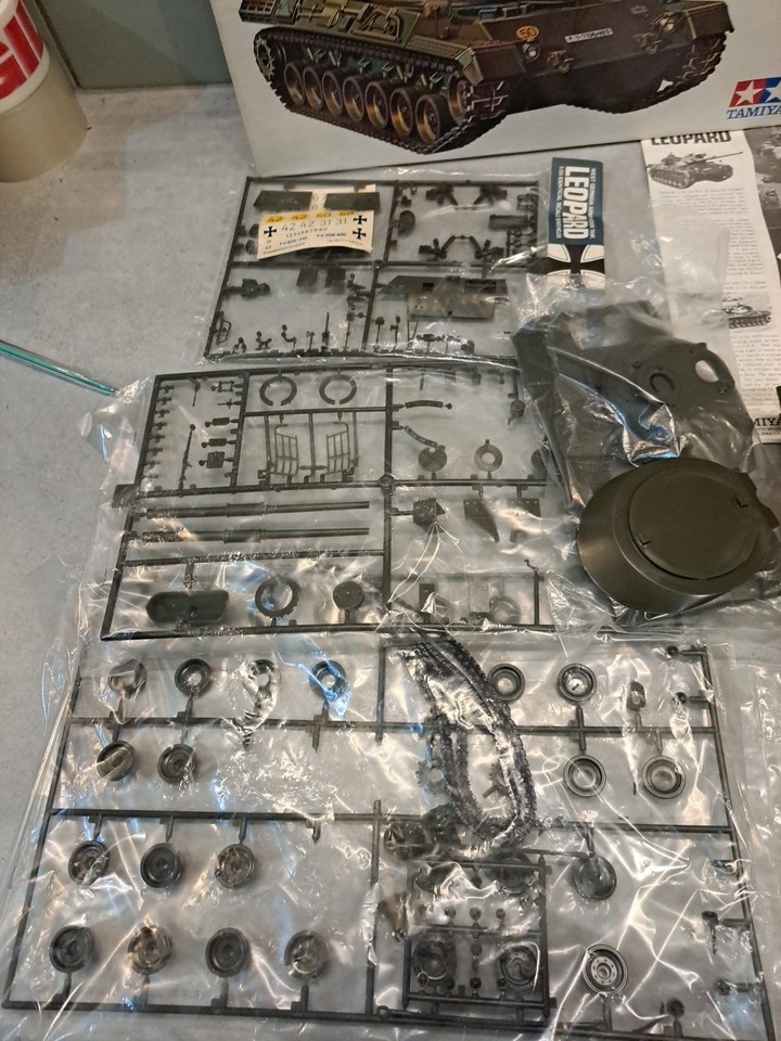 rare tamiya kampfpanzer leopard model tank kit motorized. 1:35 scale ...